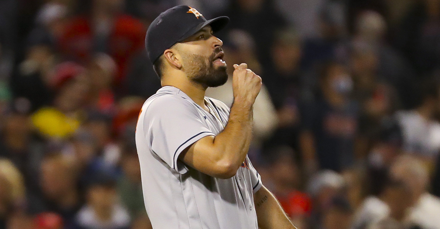 How one at-bat changed Game 3 of Astros-Red Sox