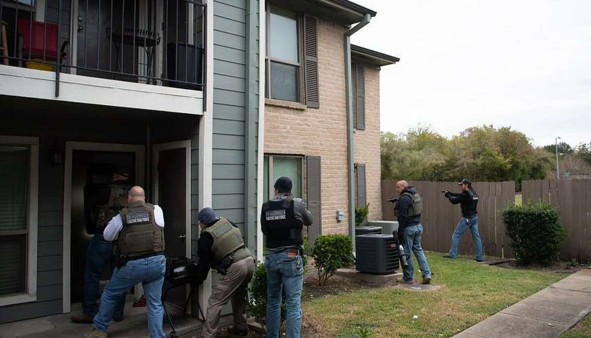 Hundreds accused of violent crimes arrested in joint effort of US ...