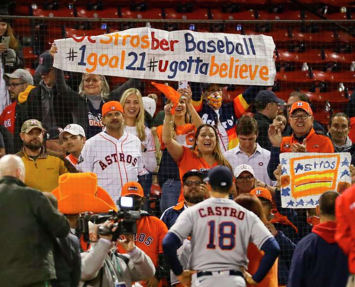 Astros score 7 in 9th, even ALCS with Red Sox