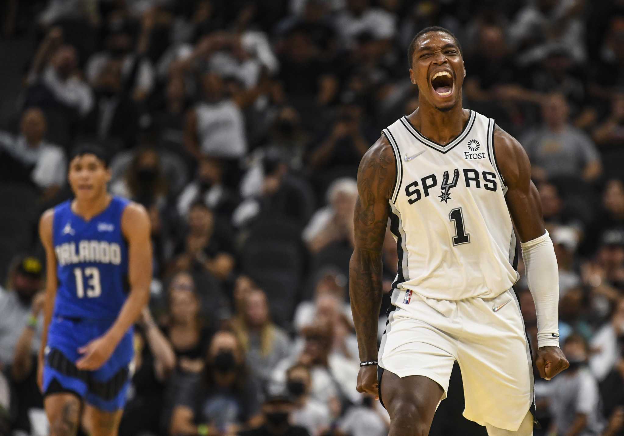 First Spurs win already has fans thinking of the Finals