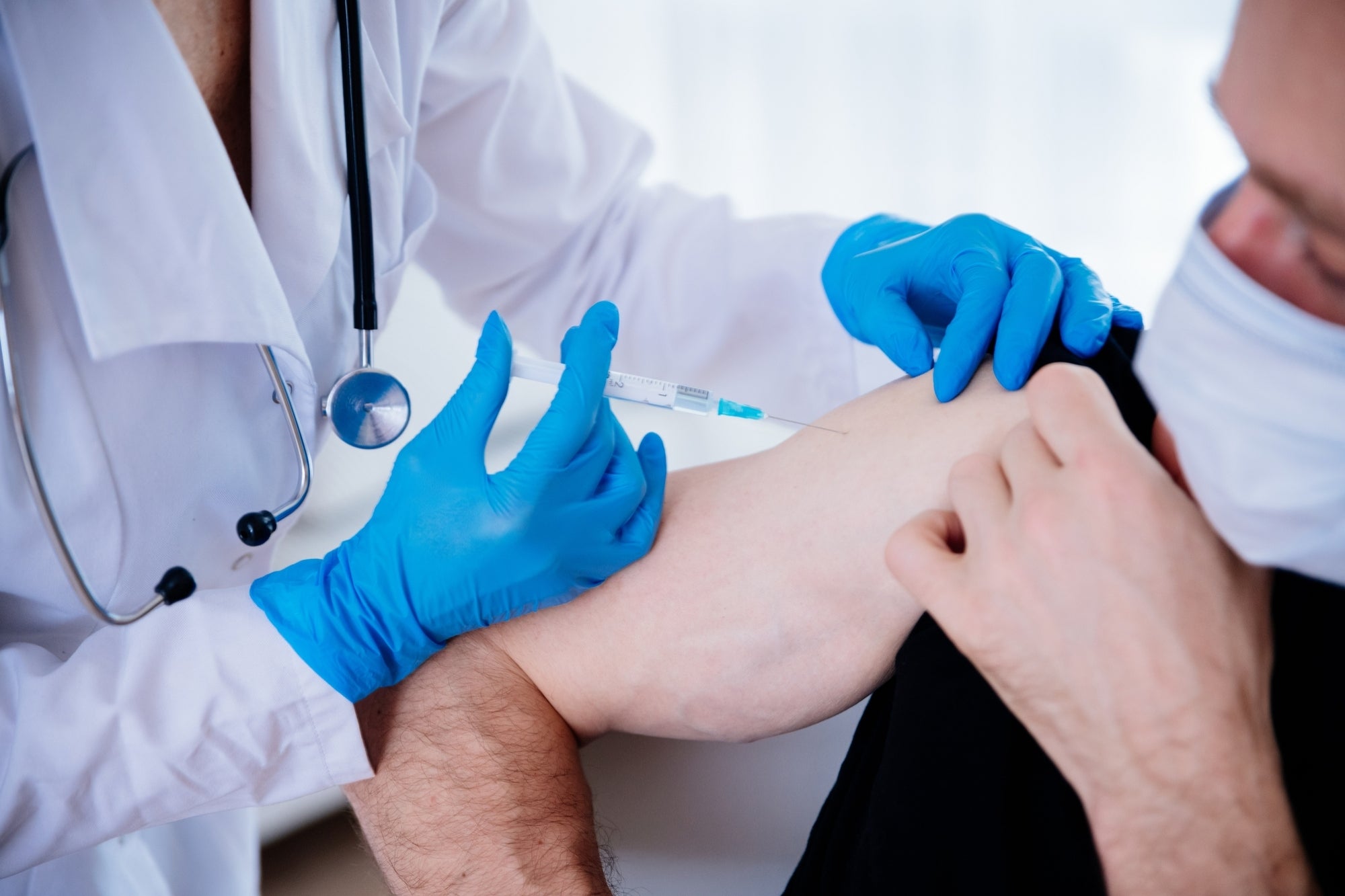 FDA Approves 'Combination' Vaccines for Booster Placement