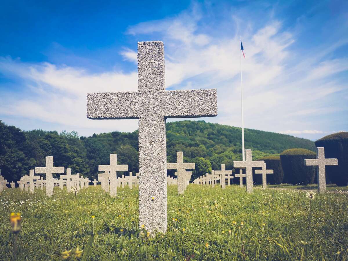 What do these cemetery symbols mean?