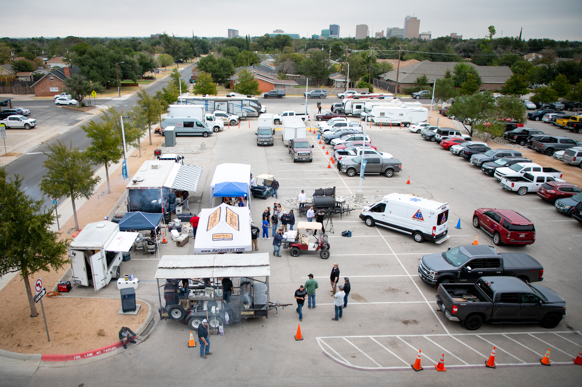 Rig Riders lead effort to feed first responders this week