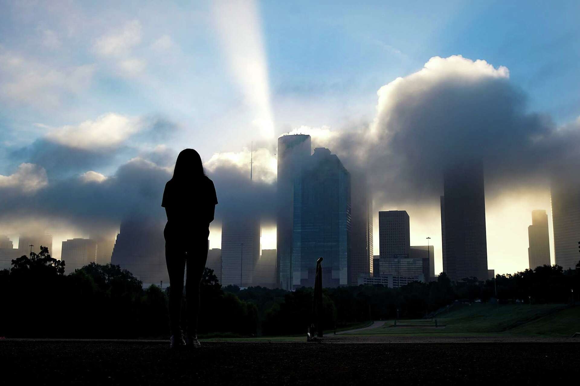 Why is it so foggy in Houston? Why winter mornings bring more fog.