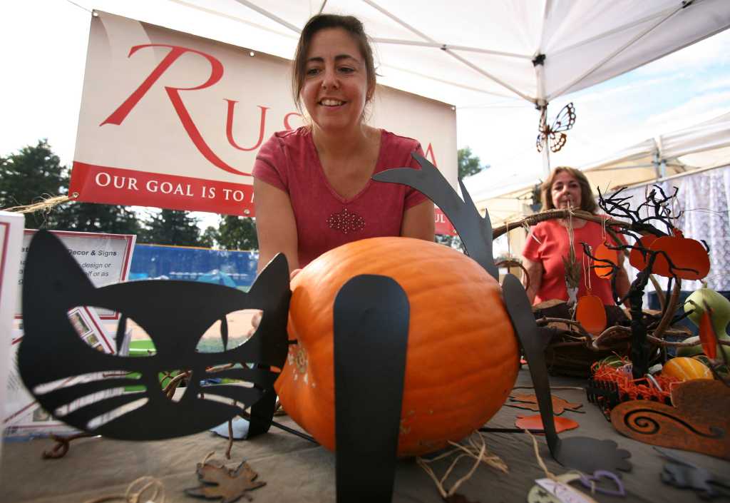 Pumpkin Festival draws thousands