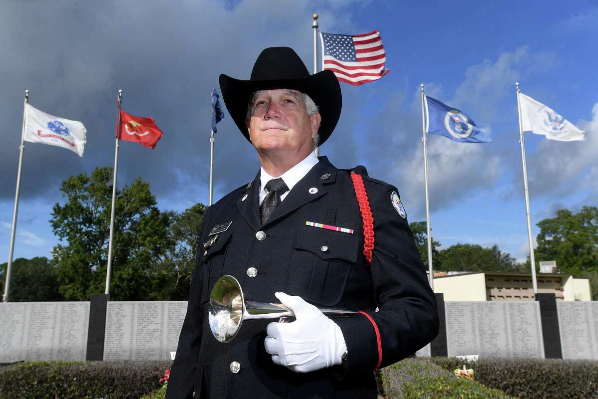 Beaumont bugler pays respects with taps