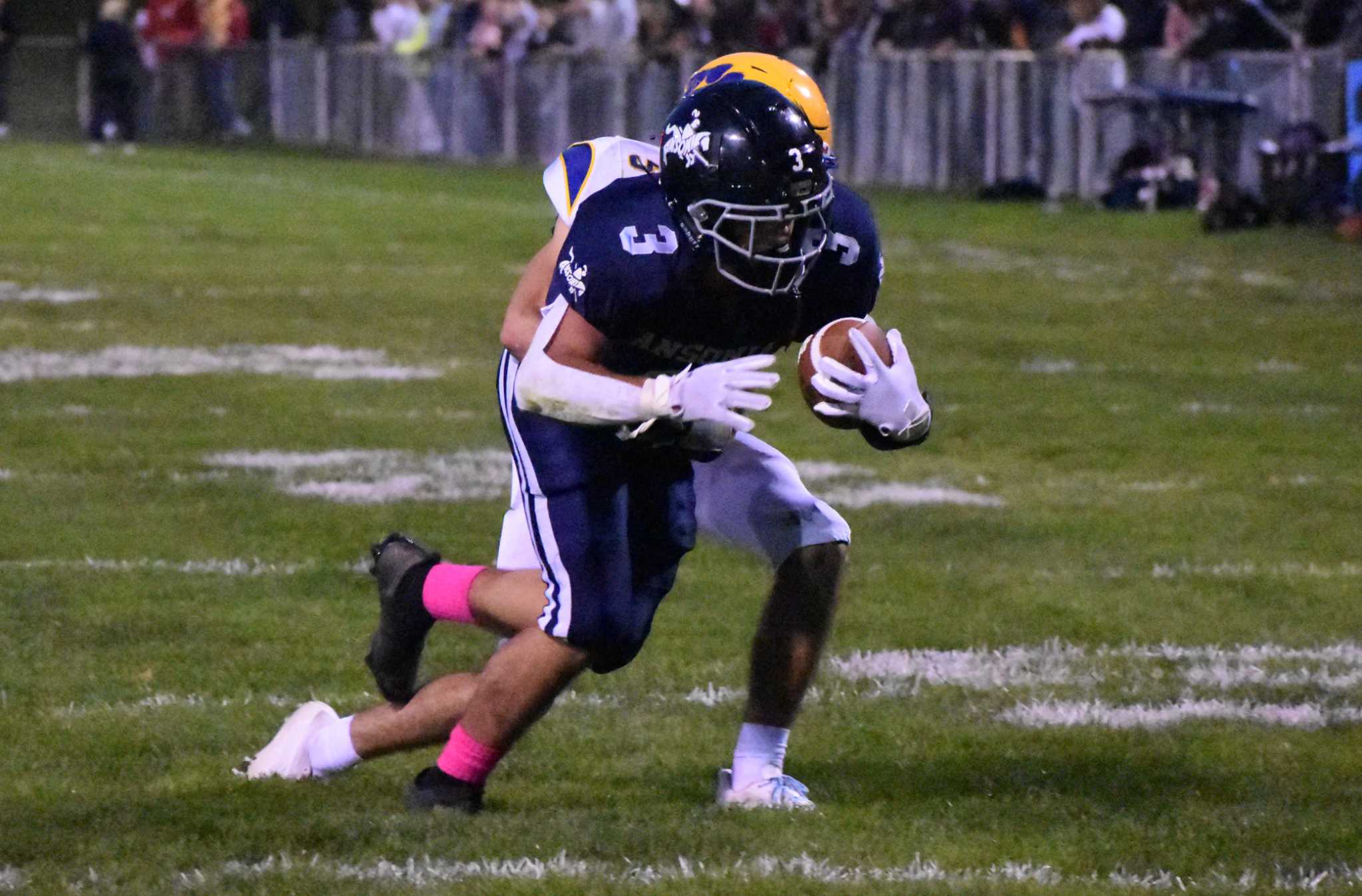 McKnight, Ansonia football rolls past Seymour in battle of unbeatens ...