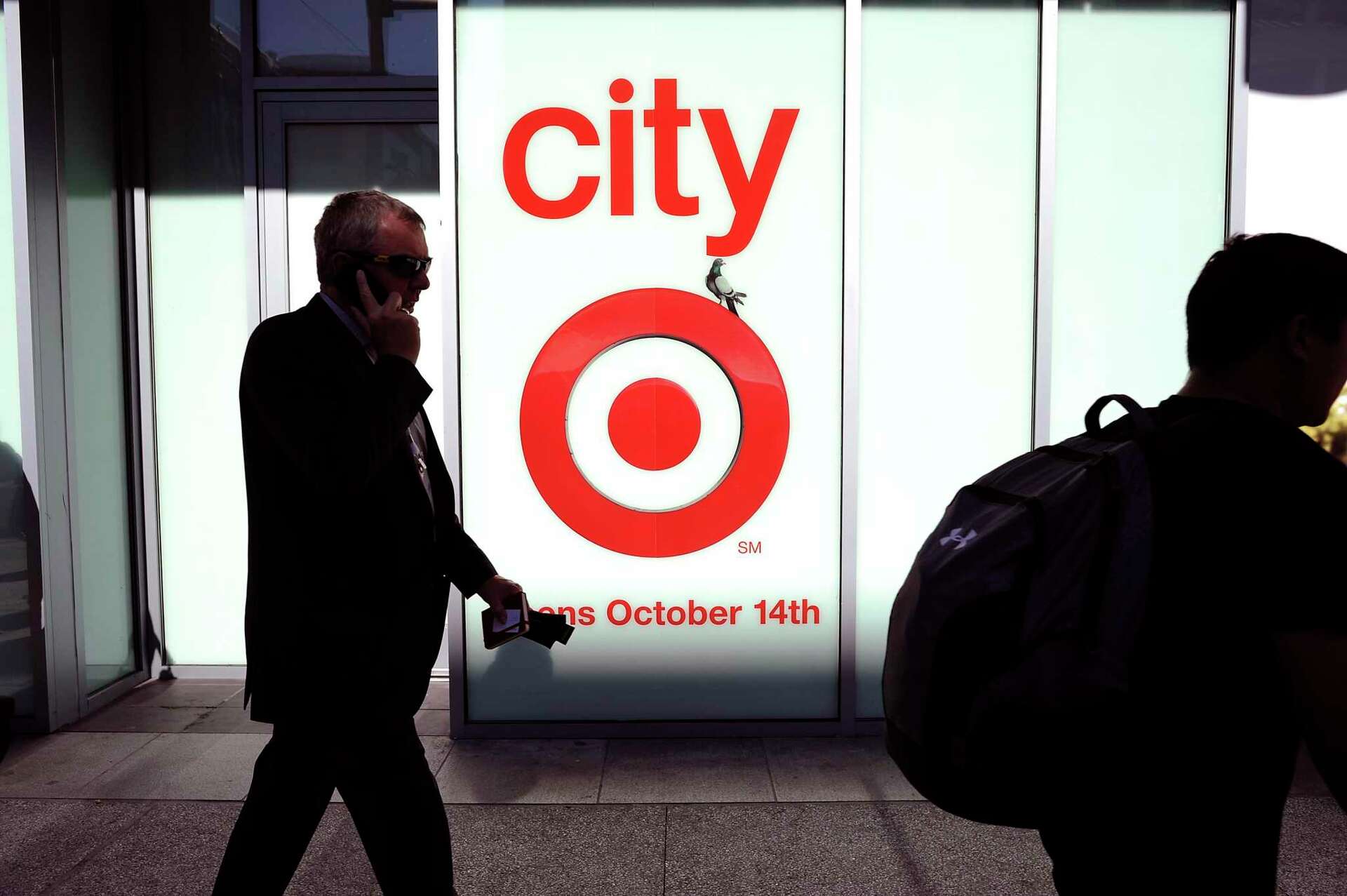 No, Target is not closing its San Francisco Metreon store on Mission Street