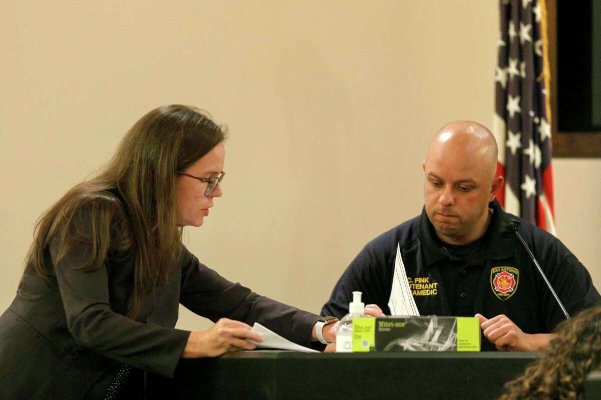 ‘Somebody needs to do something!’ — S.A. jury hears frantic 911 call ...