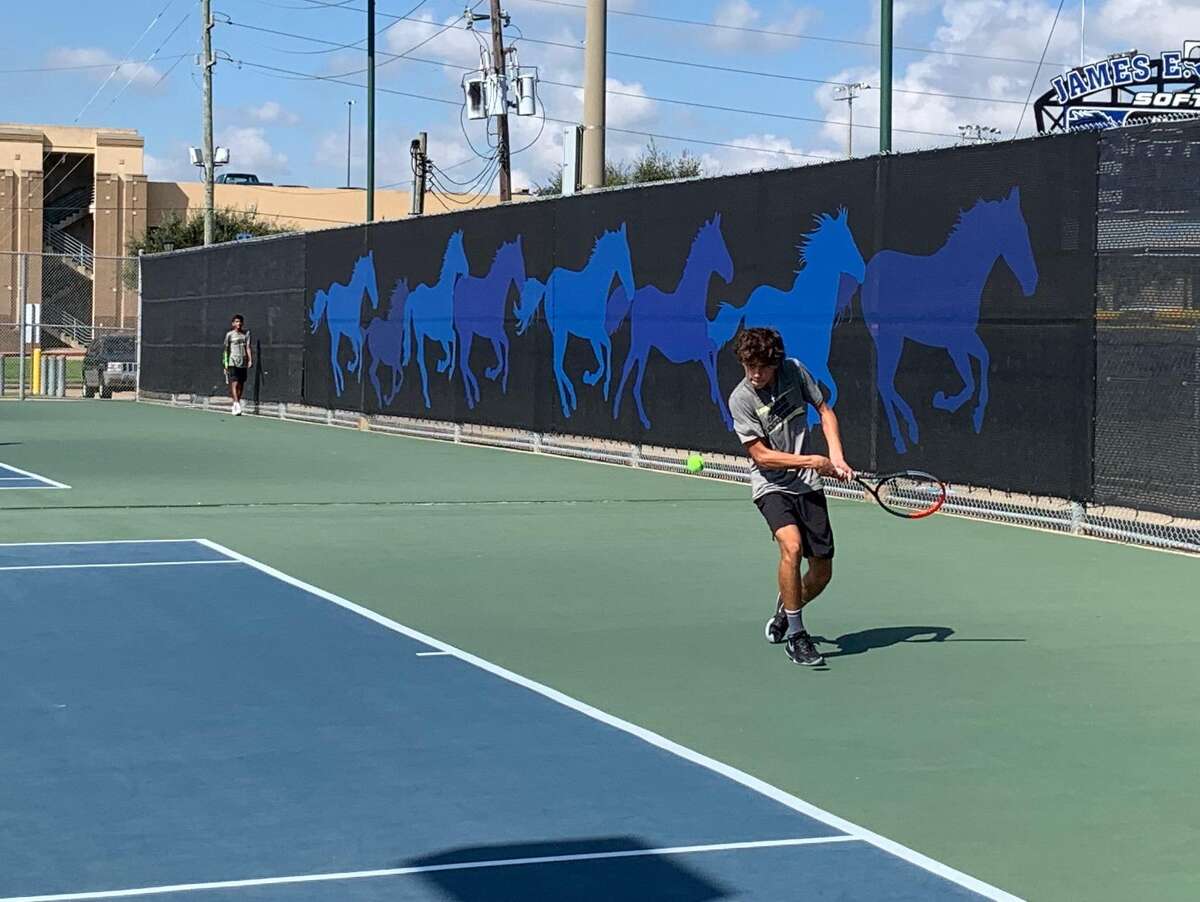 Jordan tennis advances to first state tournament