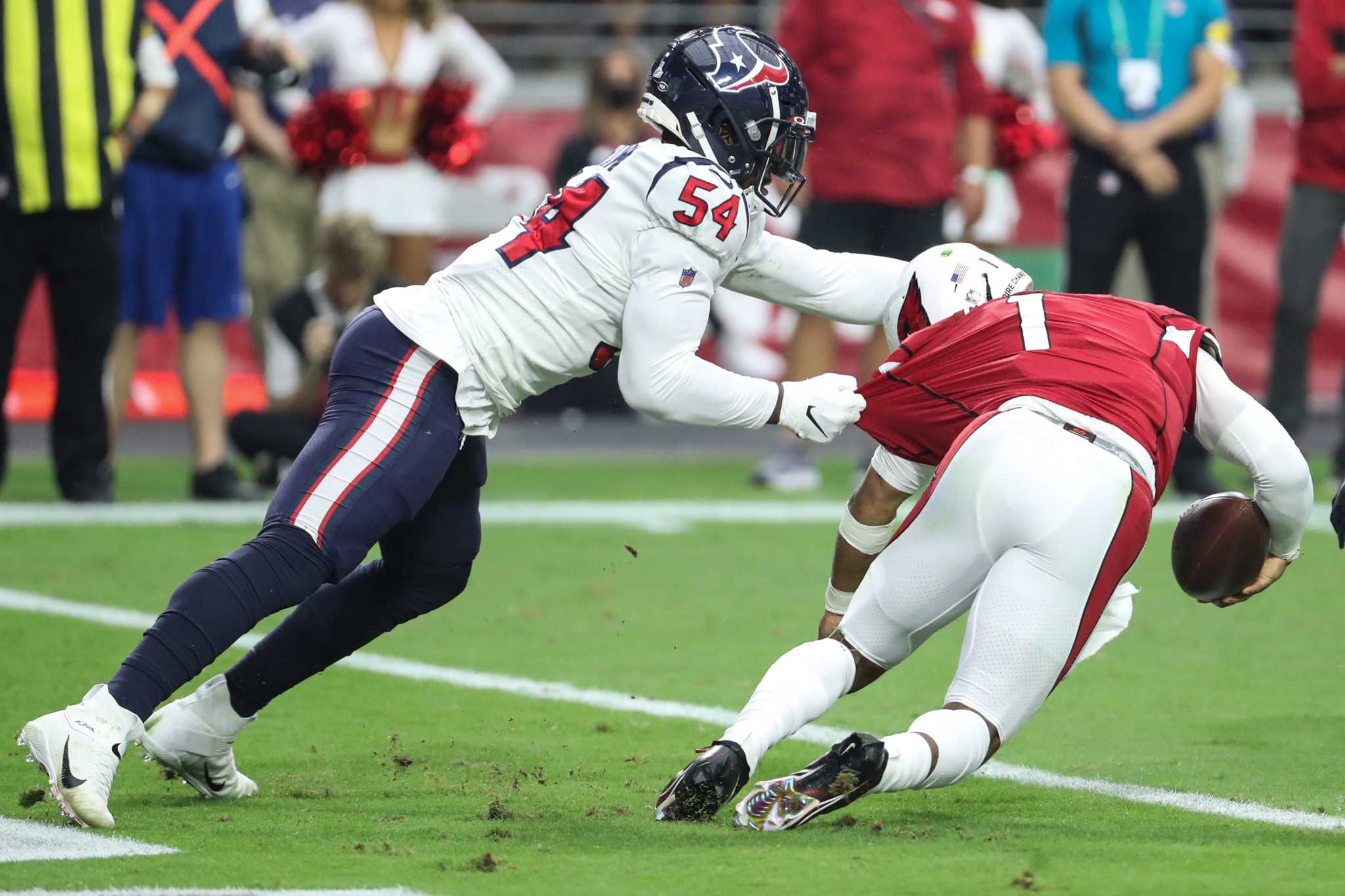 Texans' defensive line begins new ritual with 'Sacks Fifth Avenue'
