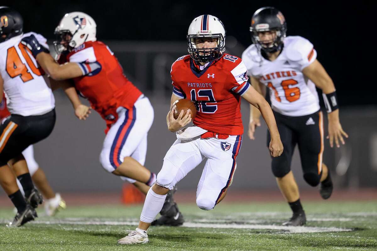 Football: Patriots’ Alva, Mules’ Colligan earn E-N’s top honors