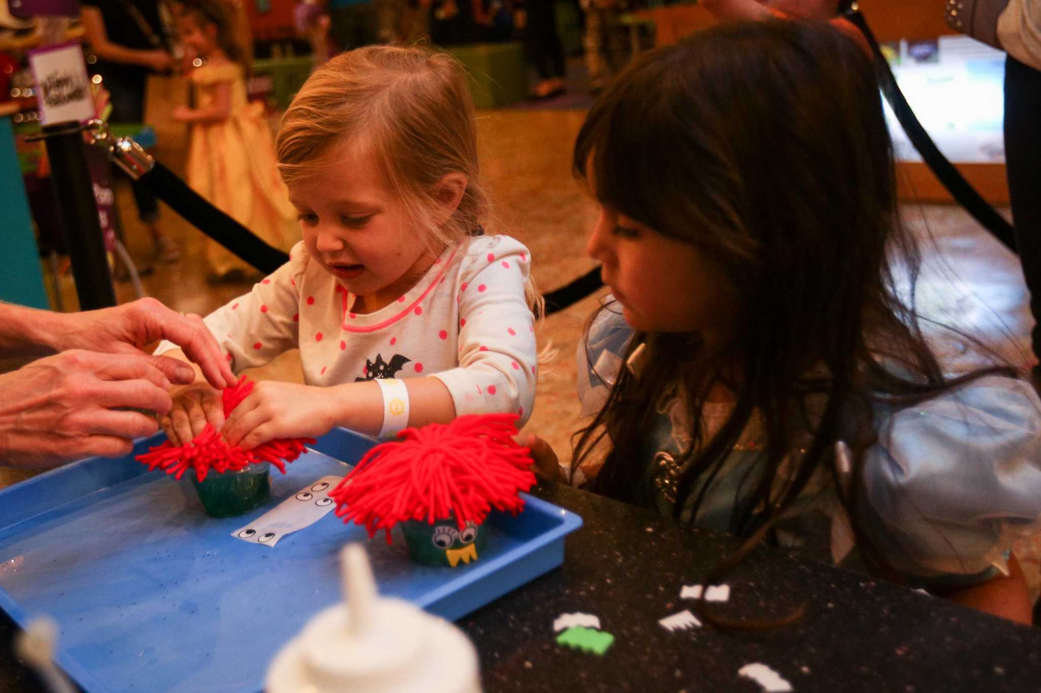 Houston spring break camps for kids with sign up spots open