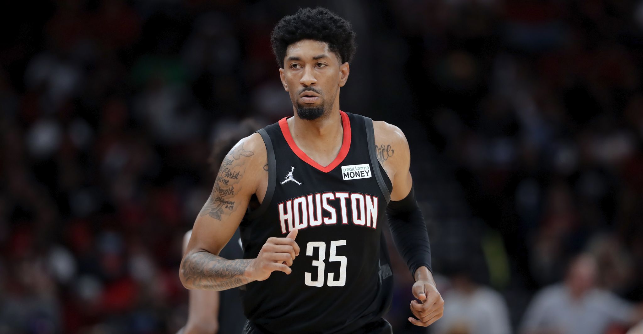 Rockets, Christian Wood happy to switch to switching