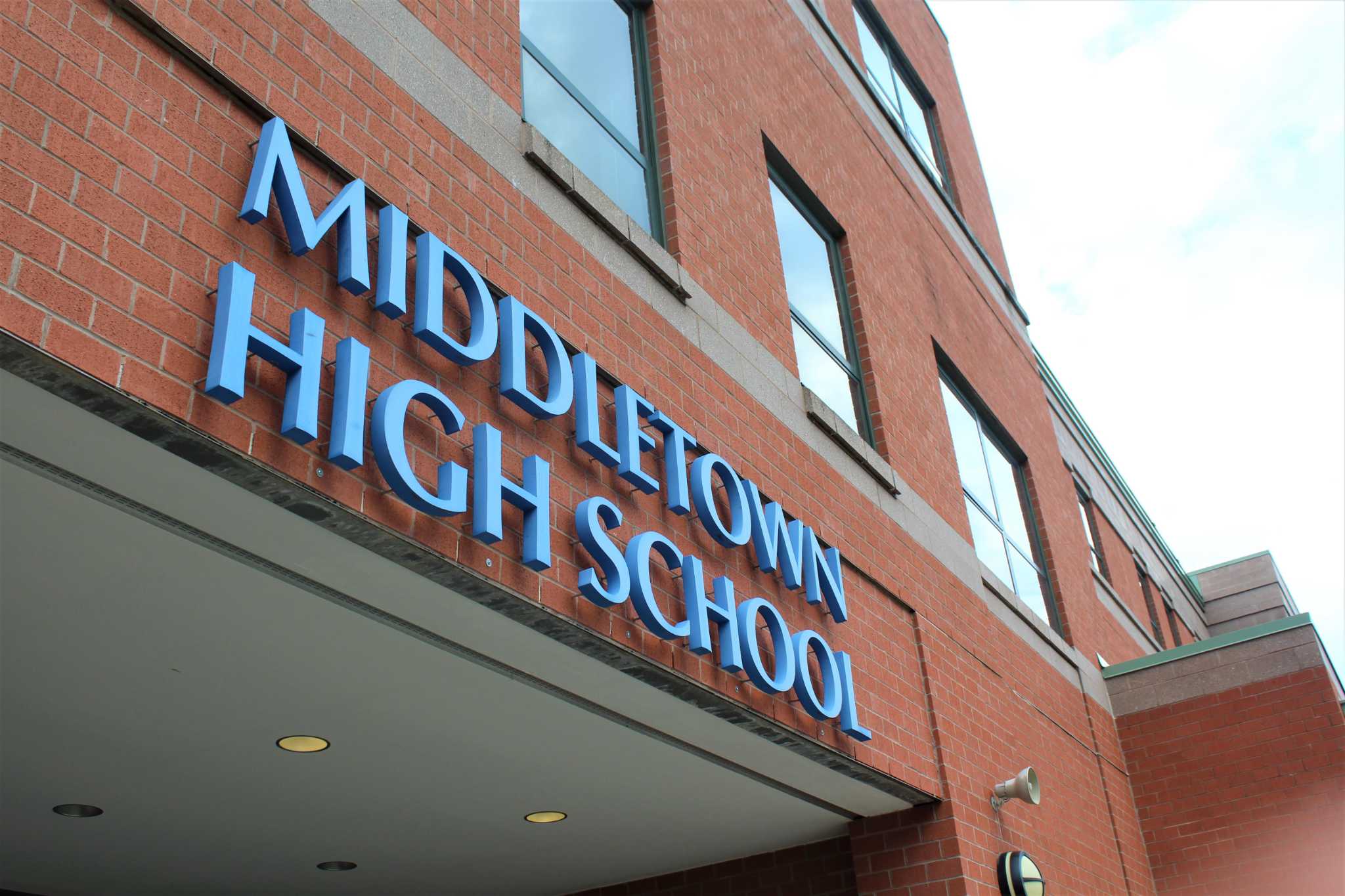 3 students suspended after Middletown High incidents