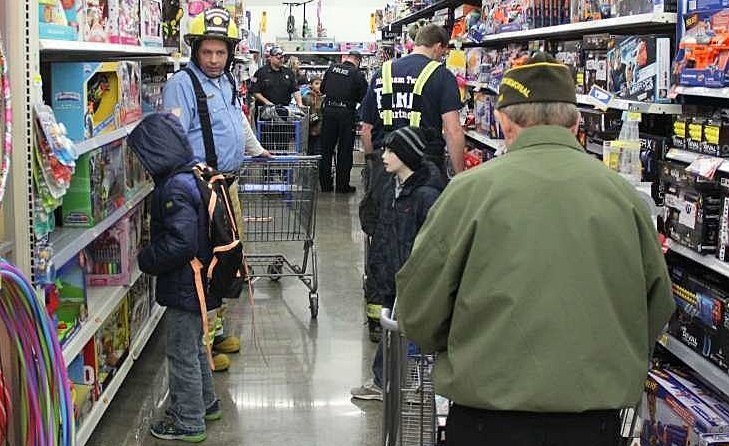 Bad Axe police seek donations for ‘Shop with a Hero,’ ‘Feed a Family’