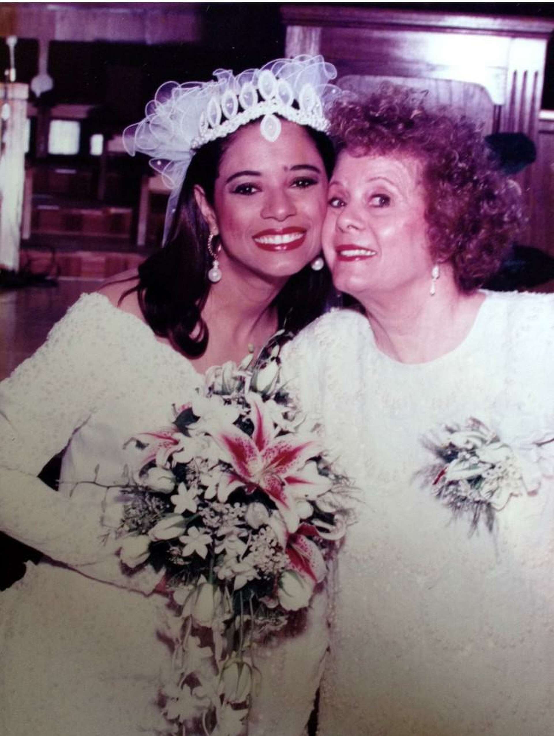 Sewing: Houstonians can relate to 'Passing,' a new movie about crossing ...