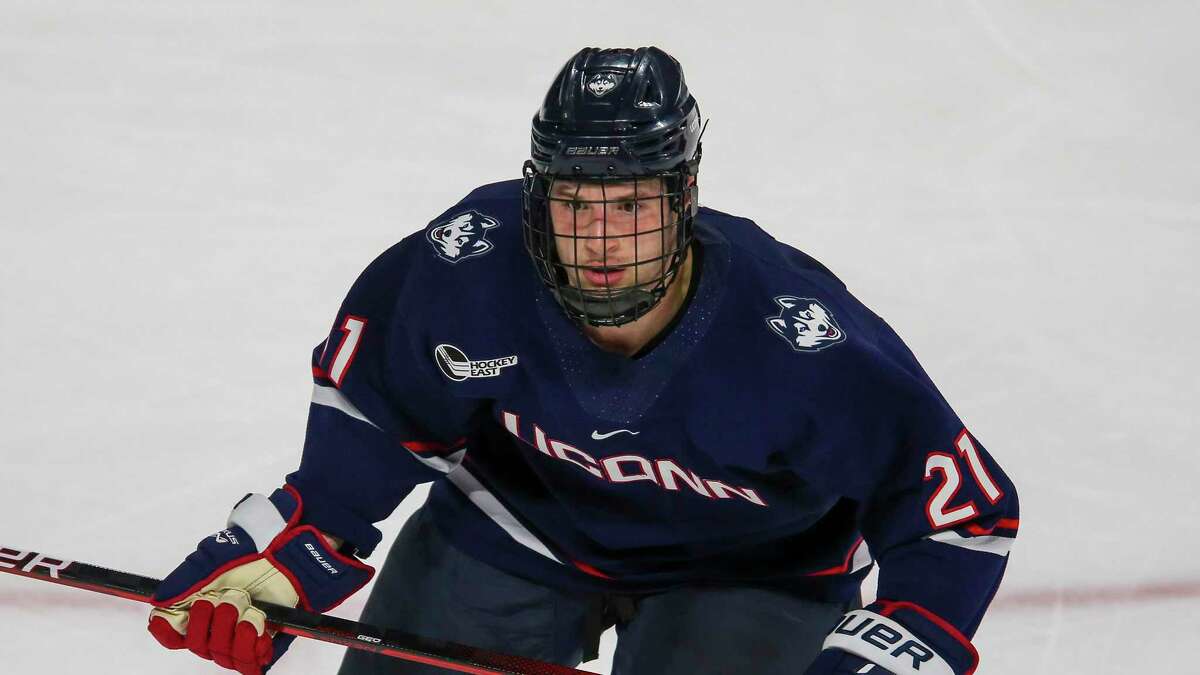 College Hockey Capsules: Yale men finally return; Yale-Quinnipiac women ...