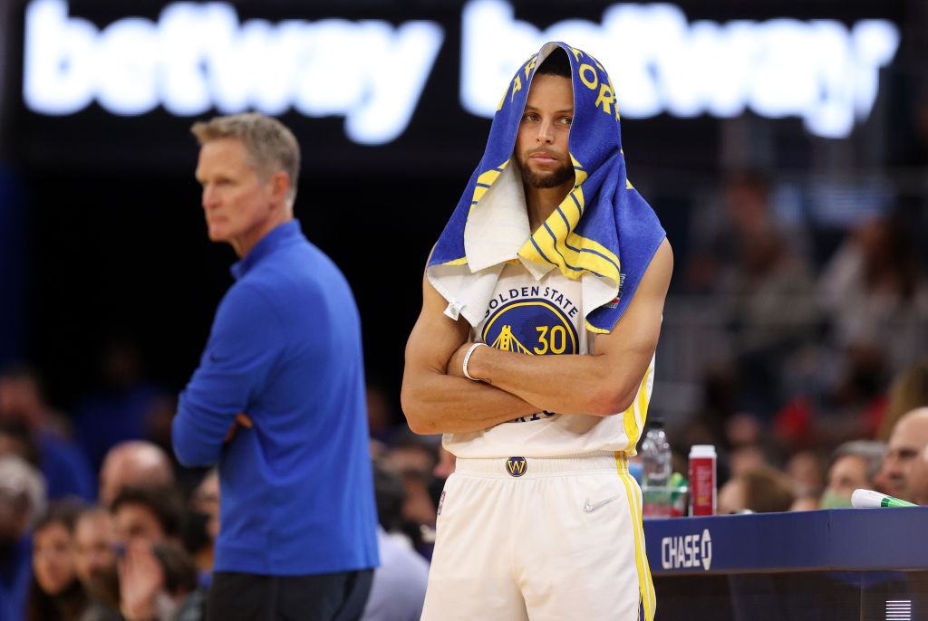 Warriors fans find old Steph Curry tweet during Suns game