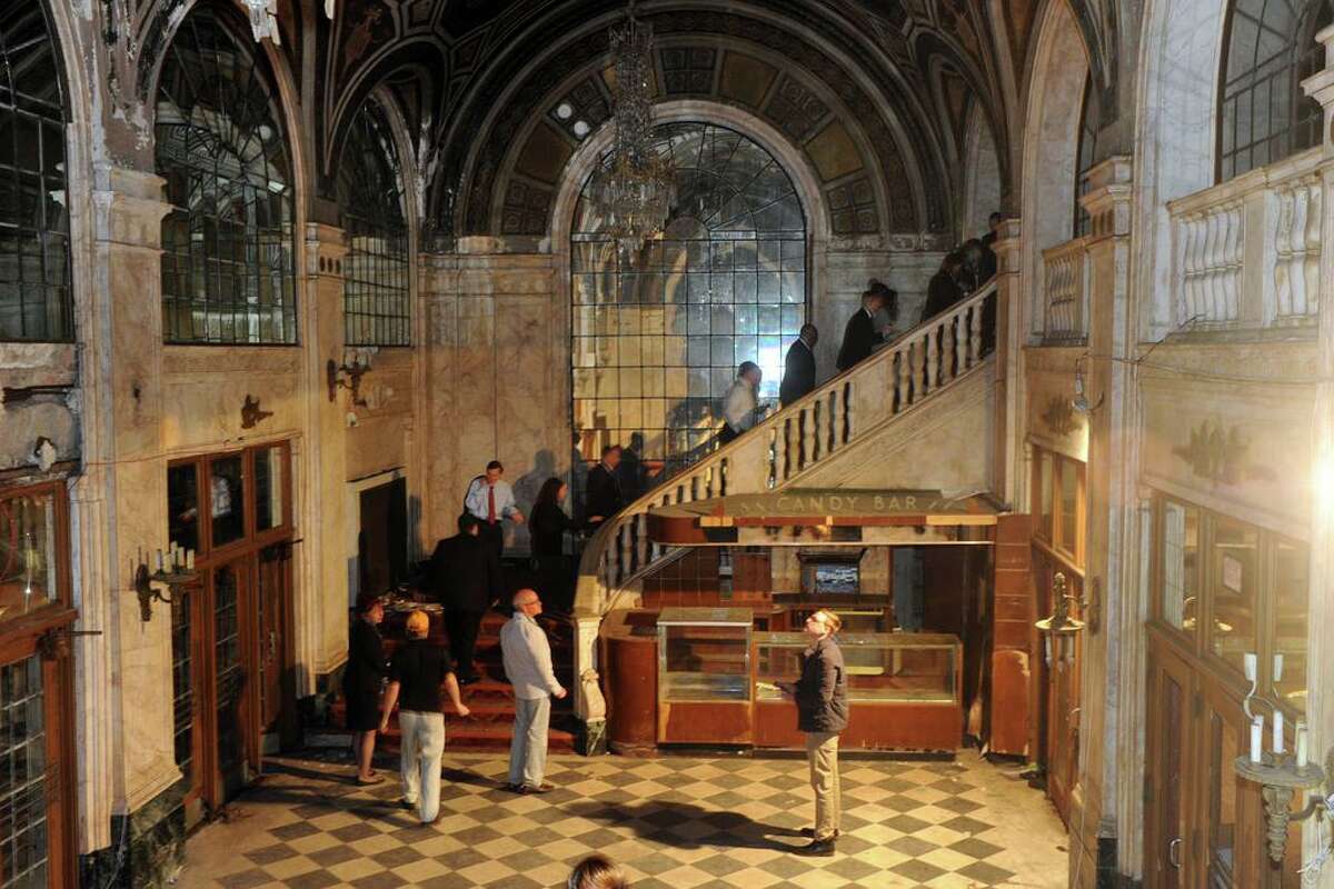 Bridgeport amphitheater team eyes re-opening downtown Majestic, Poli ...