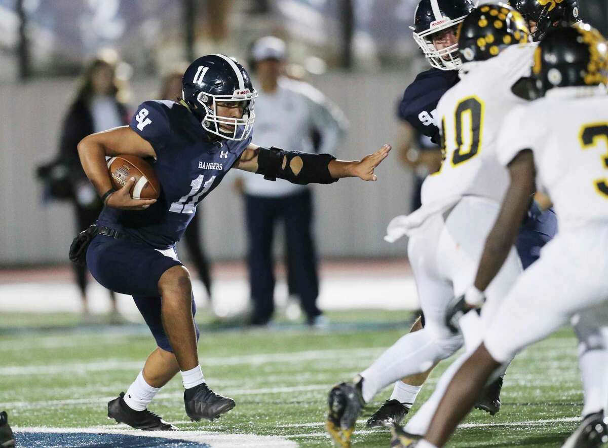 High school football: Smithson Valley 21, East Central 3