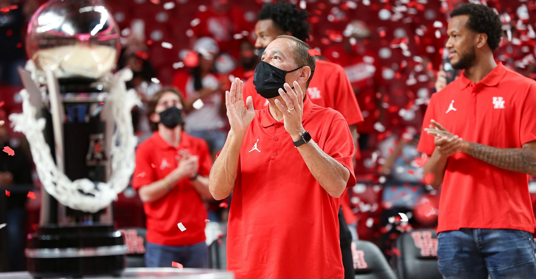 UH receives Final Four rings