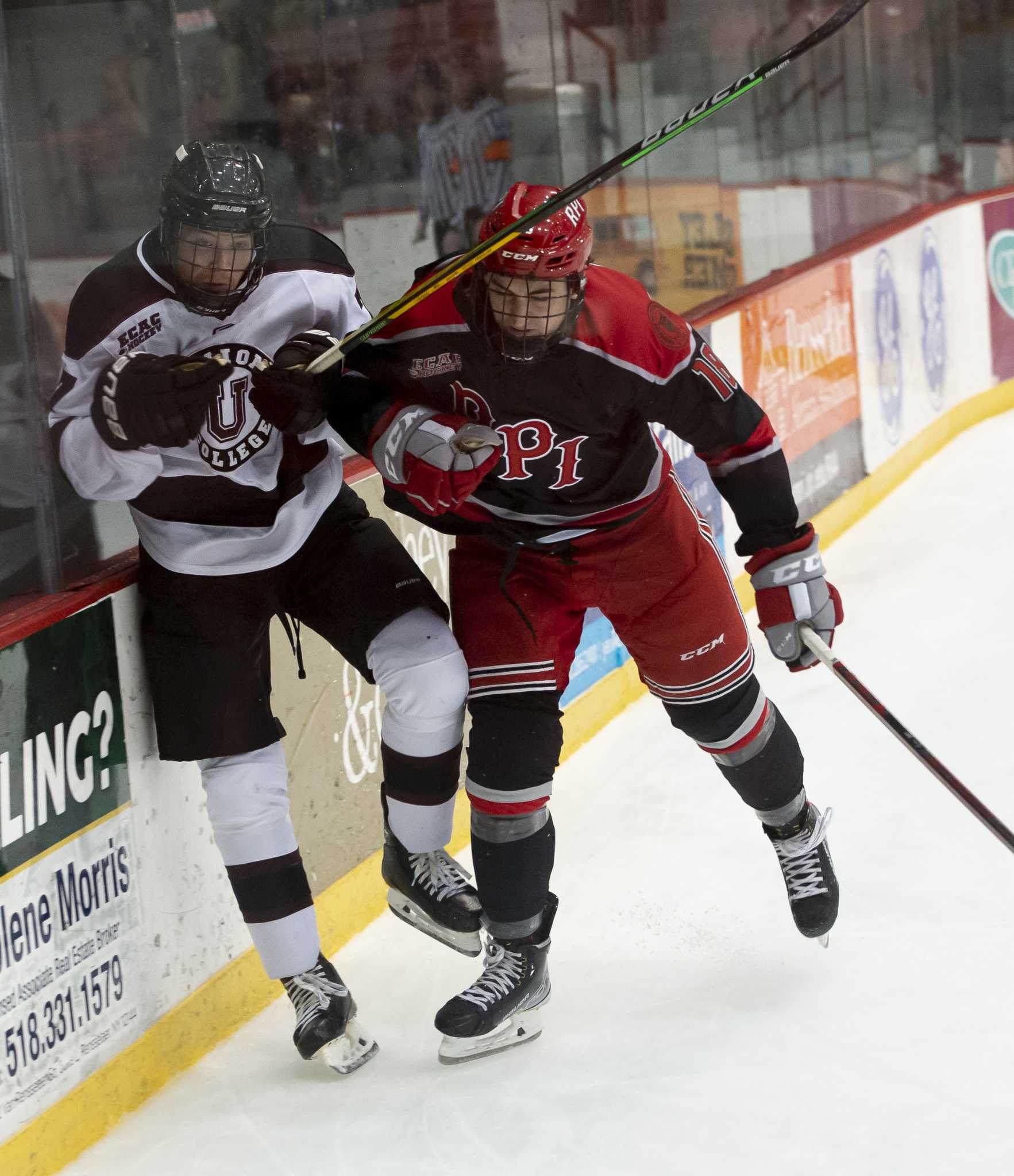 RPI hockey using five-player leadership committee instead of captains