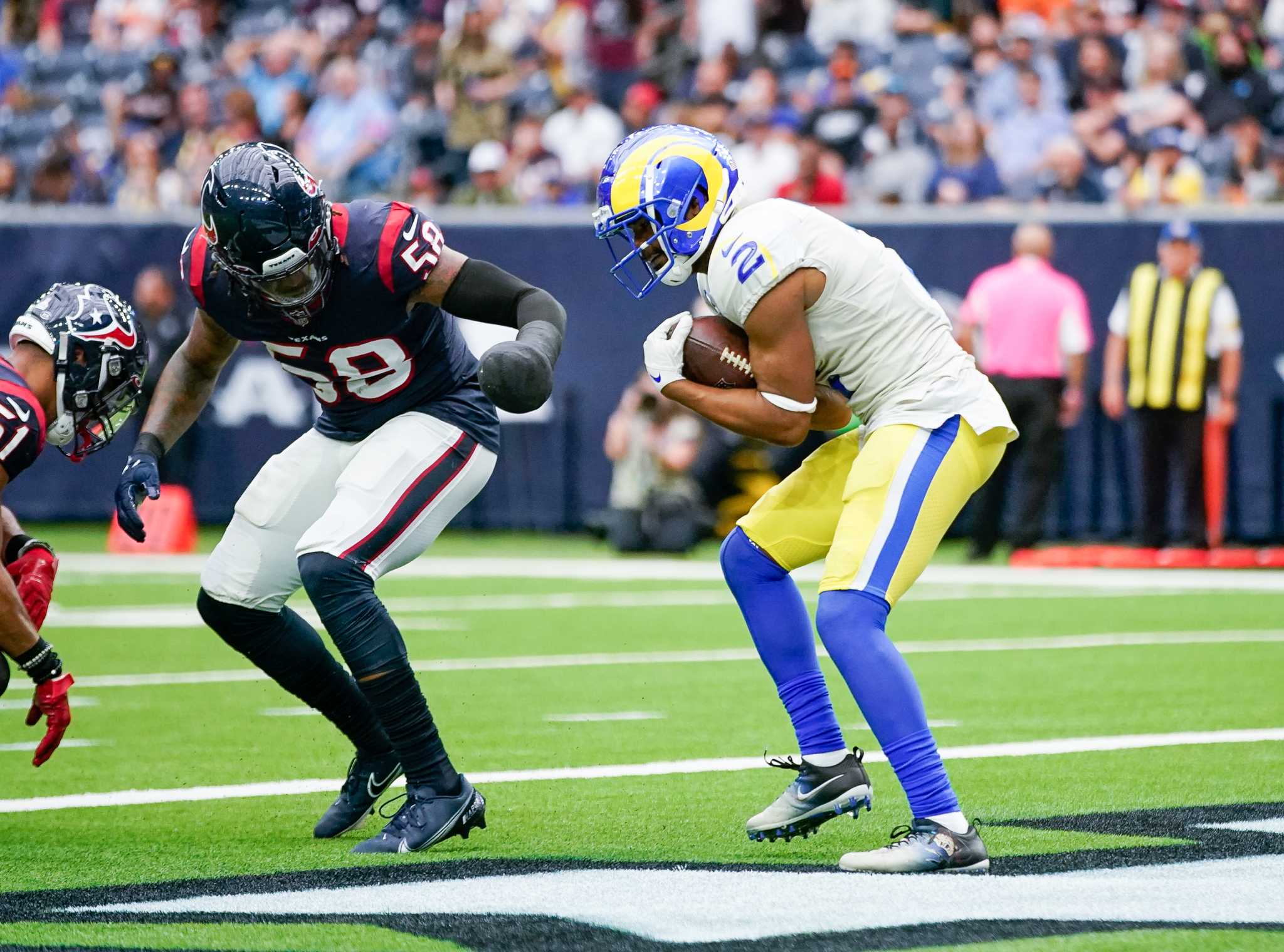 Texans' losing streak hits seven games with loss to Rams