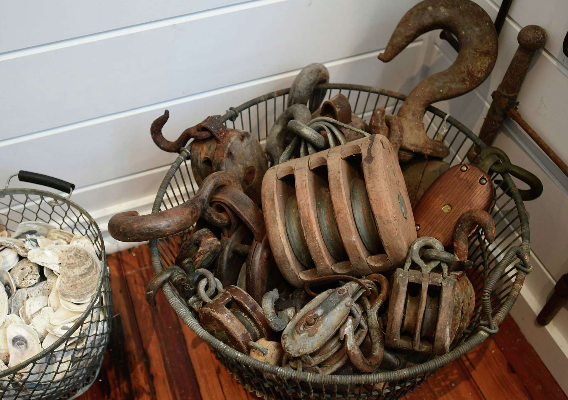 CT Getaways: Grab a bite or take in the coastal history in Rowayton