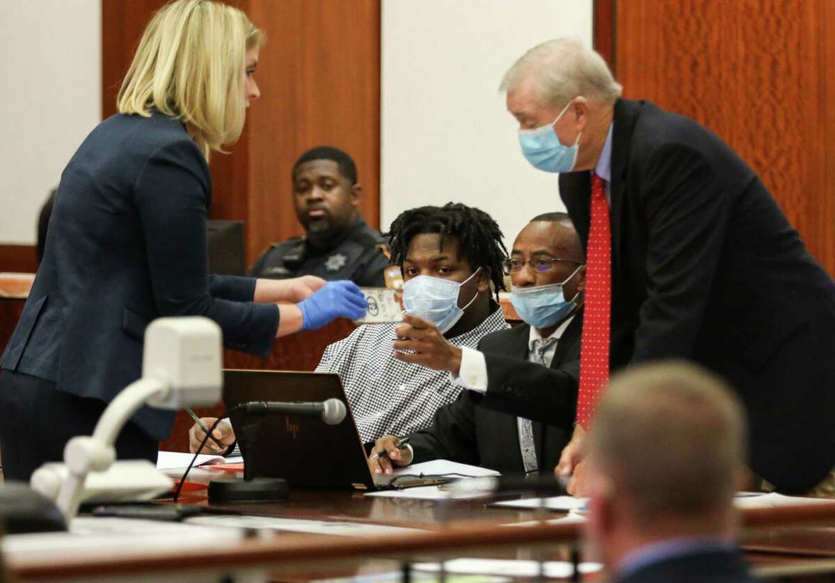 Prosecutor unravels yarn of teen love, betrayal, violence during murder ...
