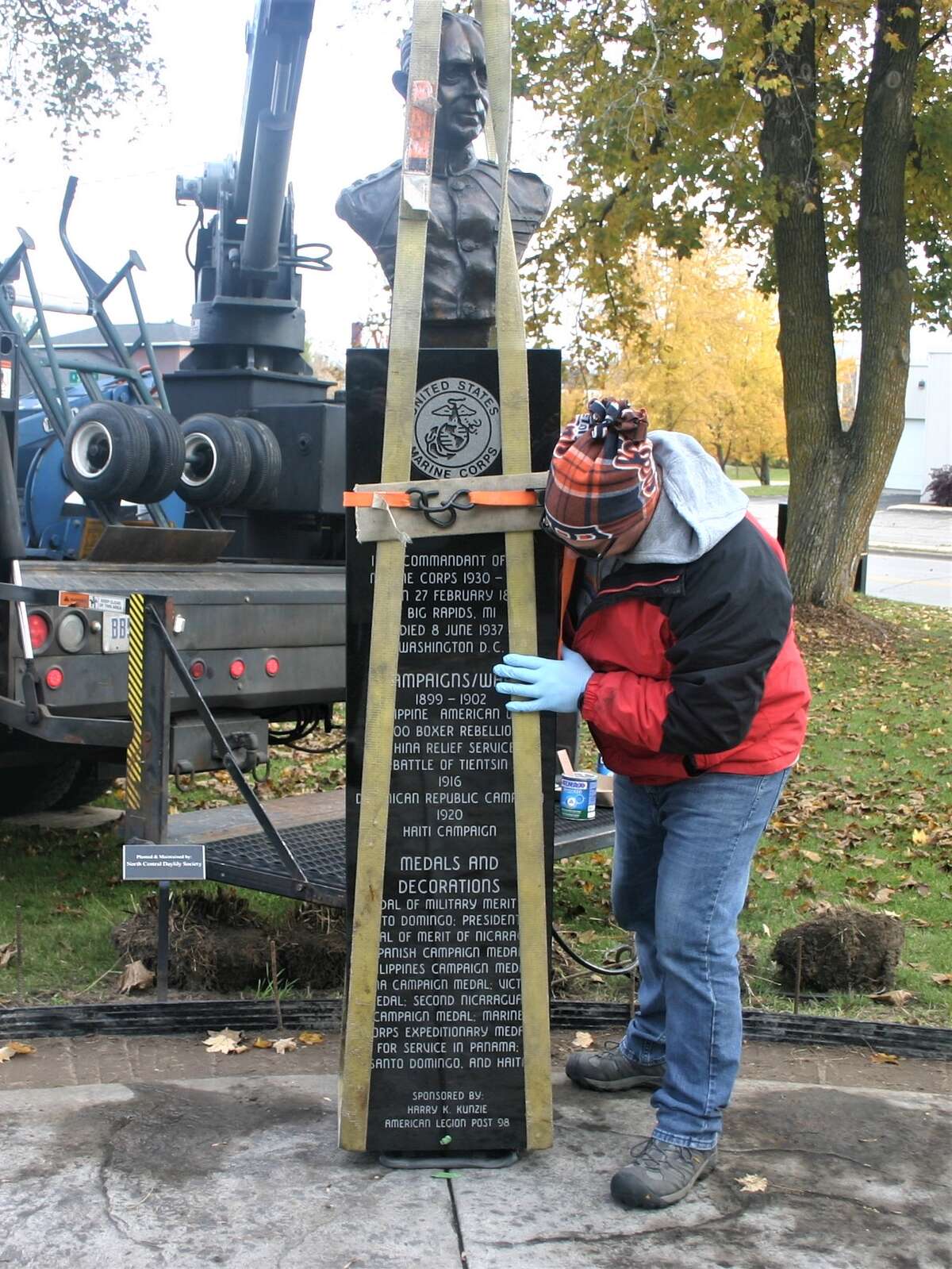Monument installed honoring Big Rapids veteran