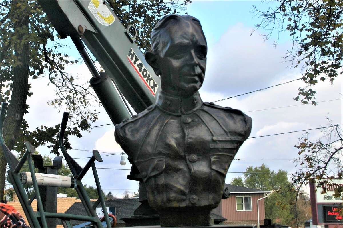 Monument installed honoring Big Rapids veteran