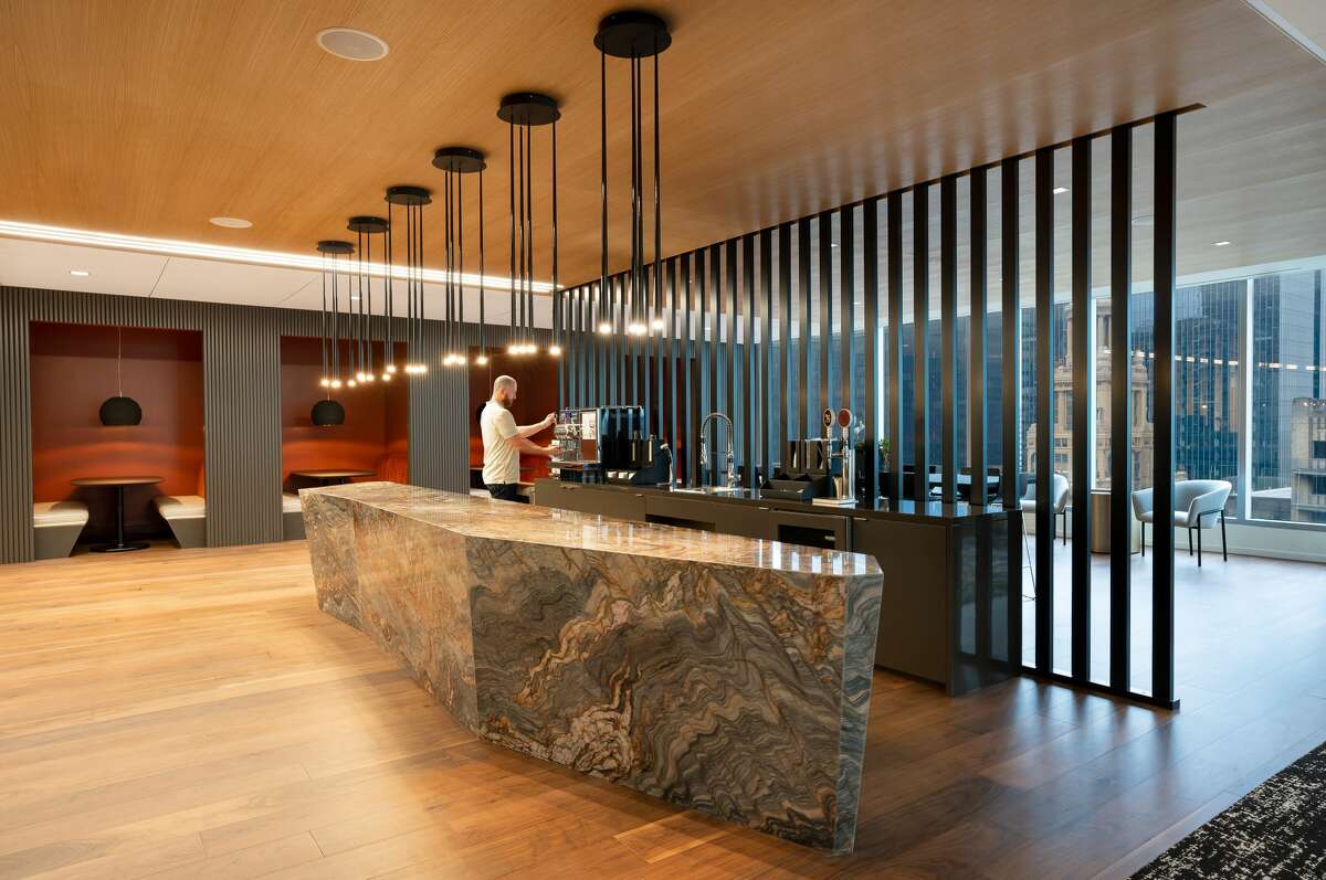 Shell Oil inks major office renewal in downtown Houston