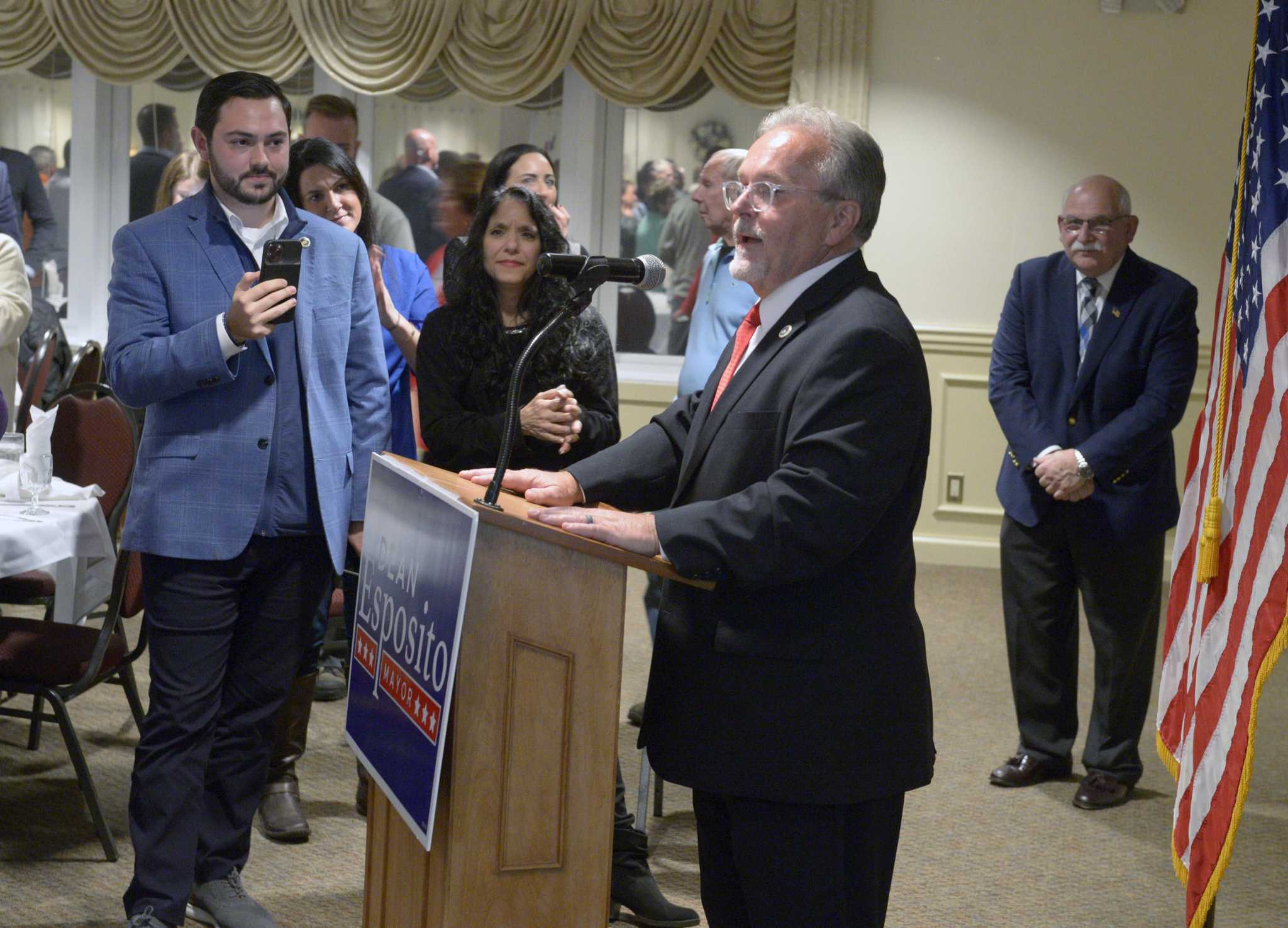 Republican Dean Esposito wins Danbury mayoral race after Roberto Alves ...