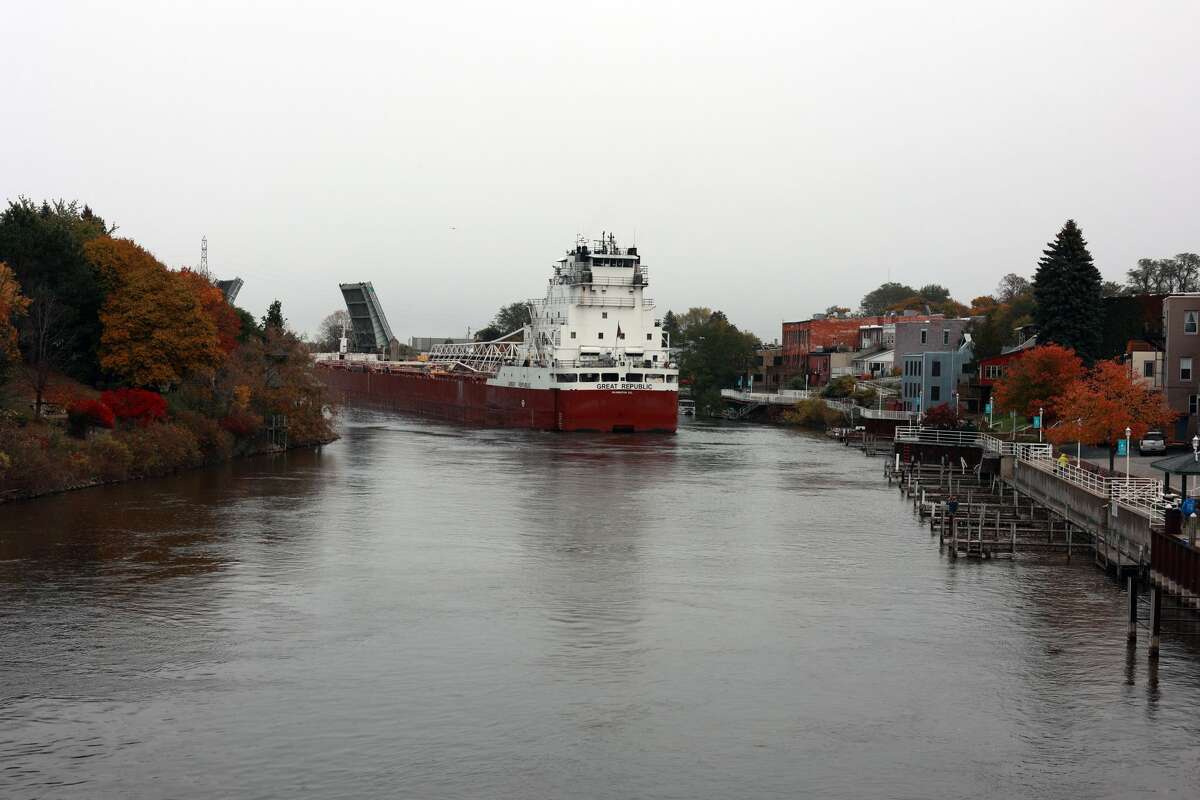 PHOTOS: Great Republic comes to Manistee