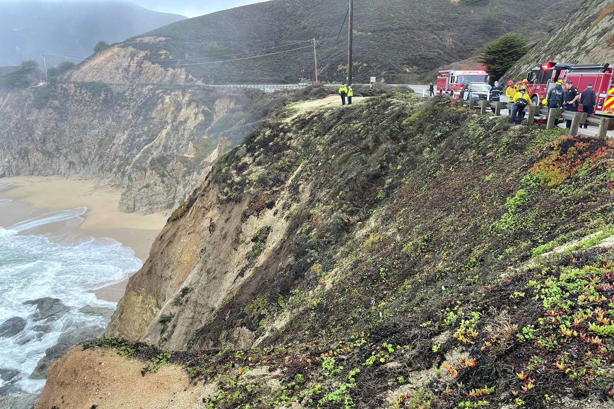 Driver survives fall off Highway 1 cliff south of SF