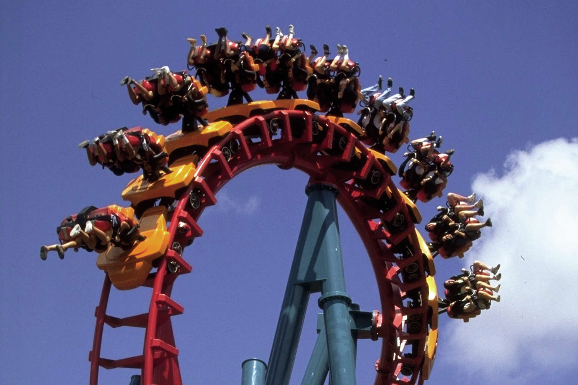Texas Six Flags moves closer to completing merger with Cedar Fair