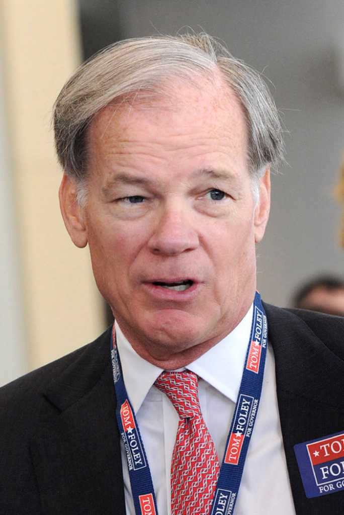 Foley talks about challenges of having Bell's palsy