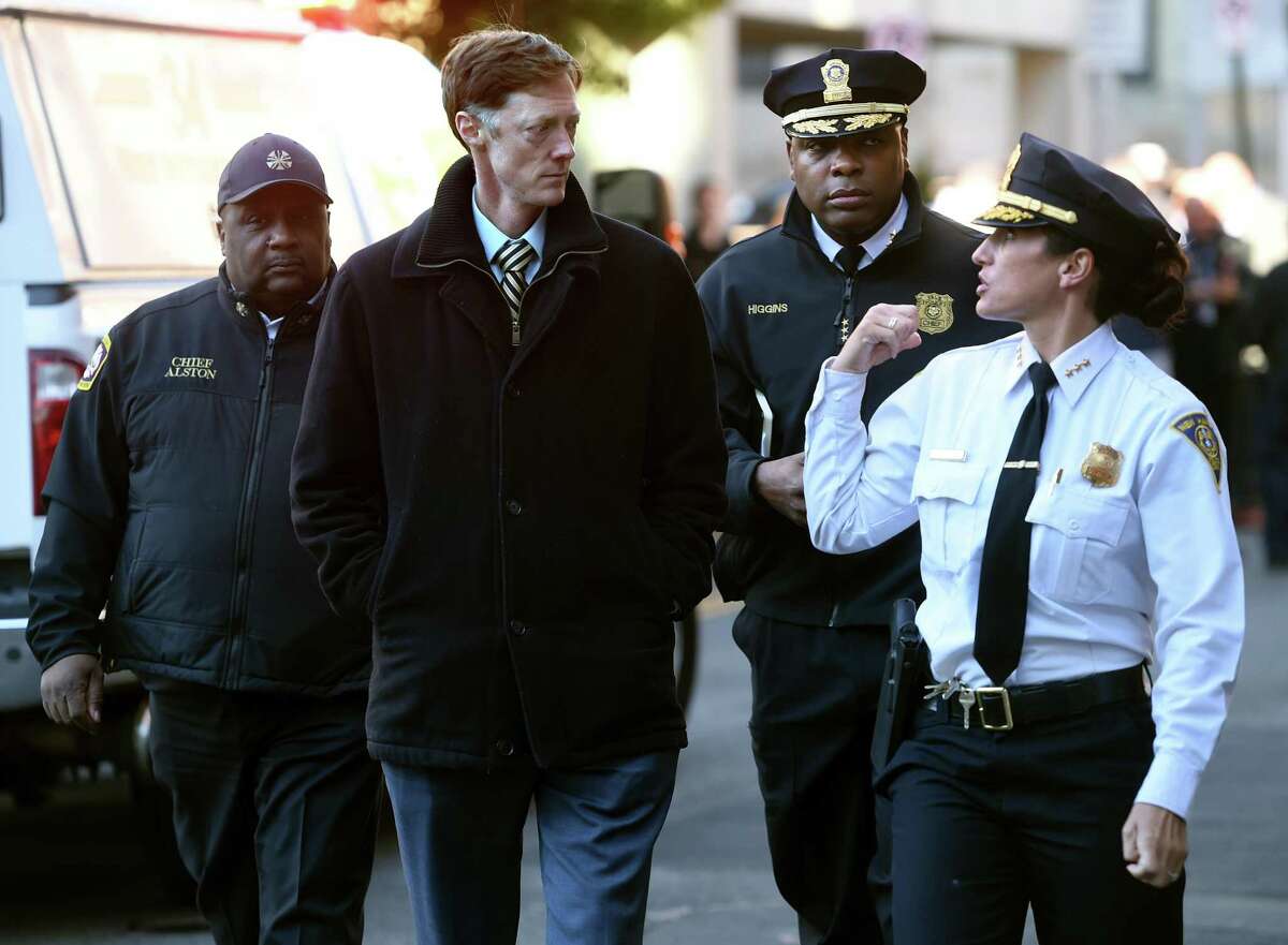 Official: Yale University buildings safe after bomb threat prompts ...