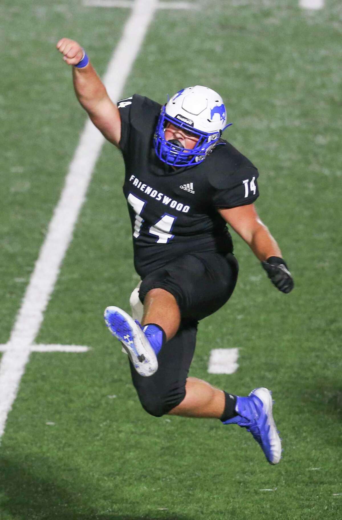 Friendswood mounts comeback to defeat Port Arthur Memorial for share of ...