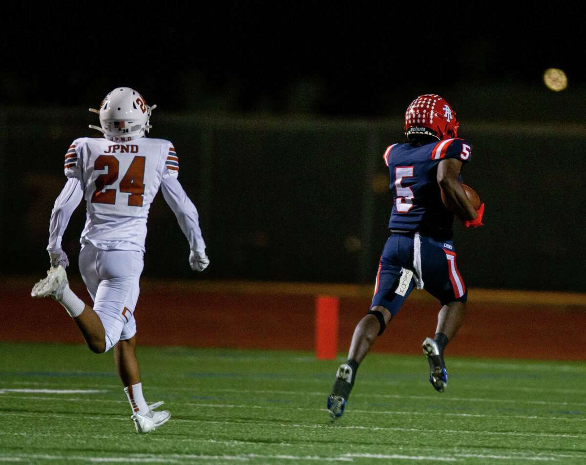 Friday night highlights: Alief Taylor, Tomball earn playoff berths