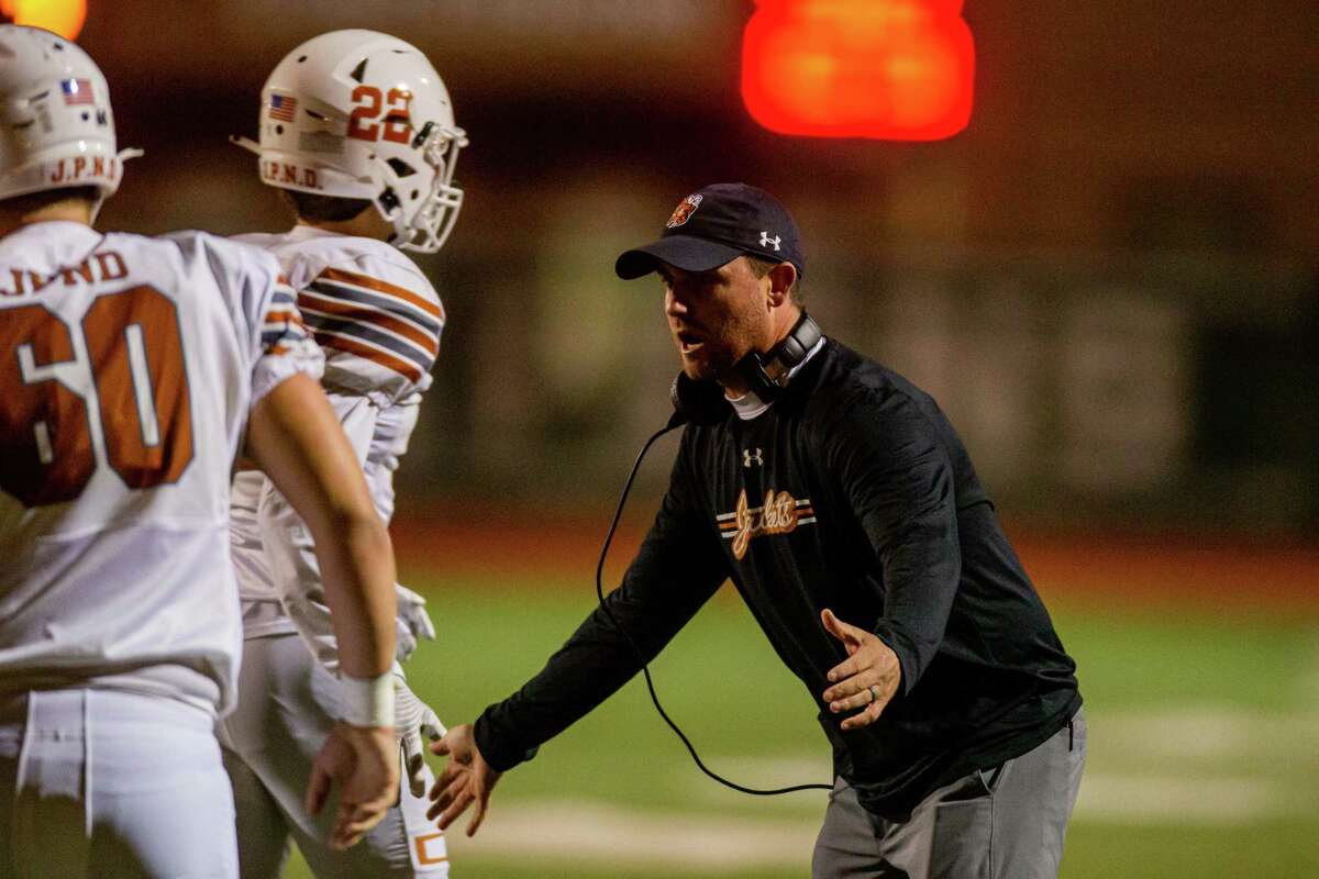 Friday night highlights: Alief Taylor, Tomball earn playoff berths