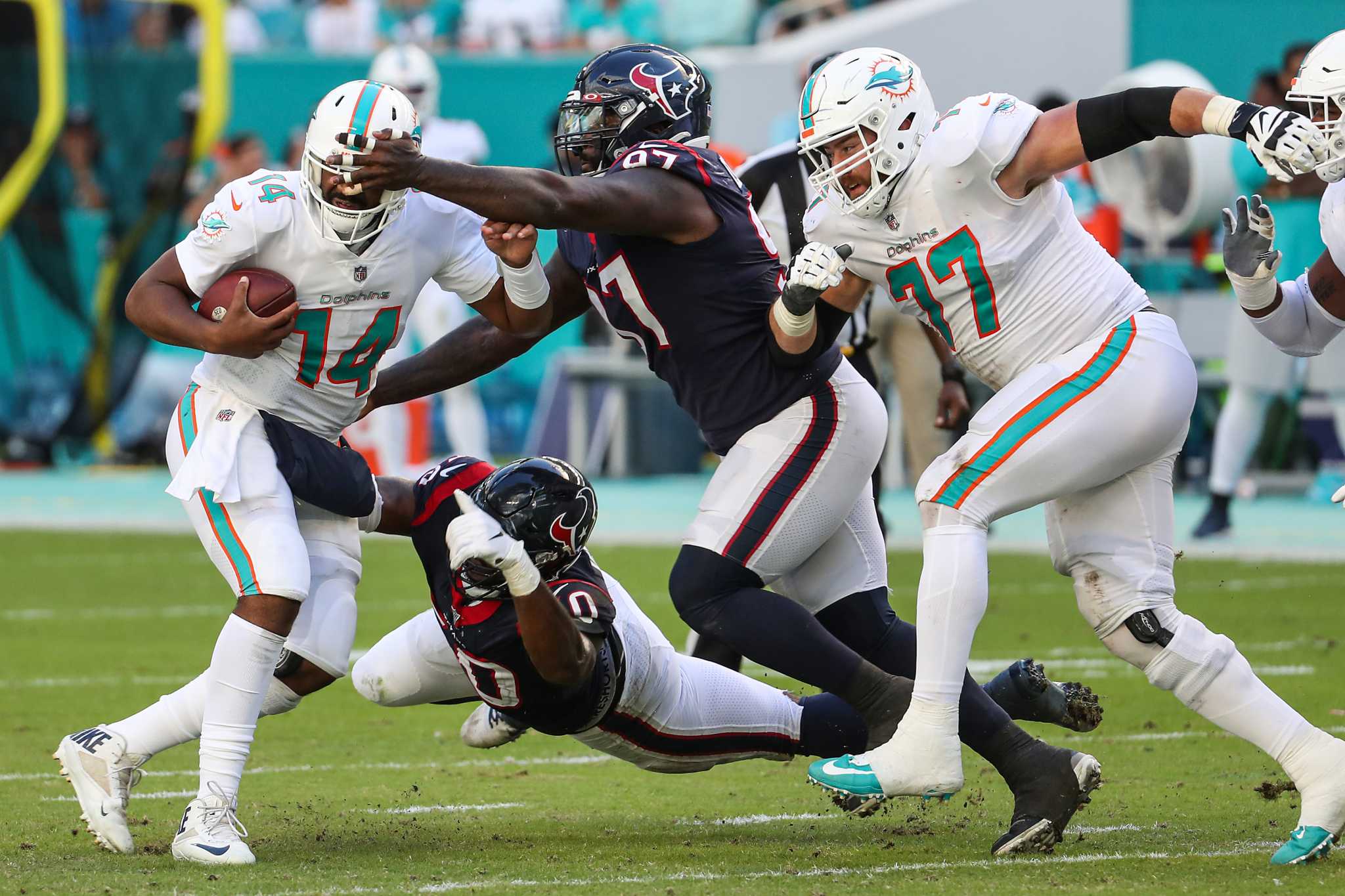 Nov. 7: Dolphins 17, Texans 9