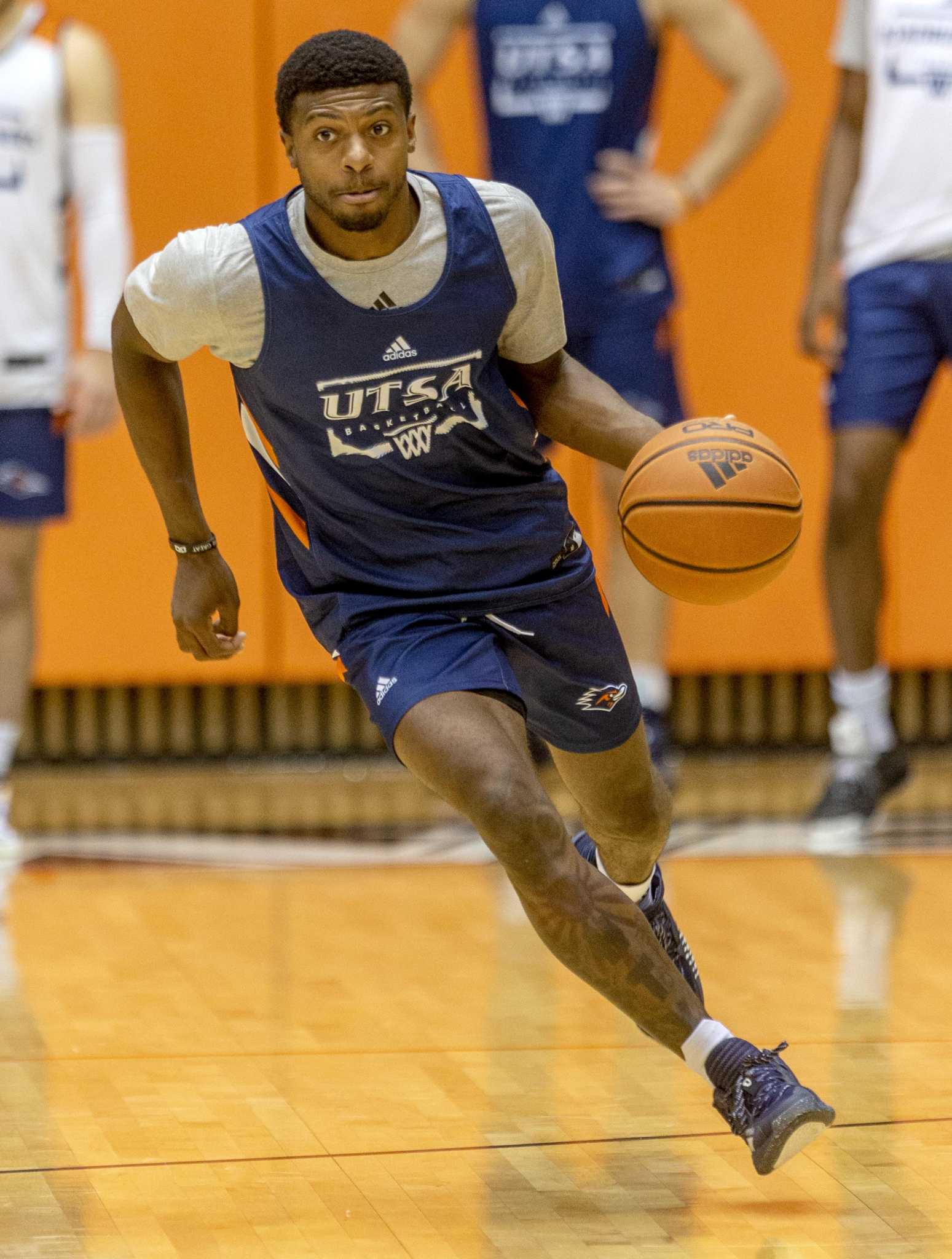 Darius McNeill helping lead UTSA’s reloaded backcourt with defensive ...