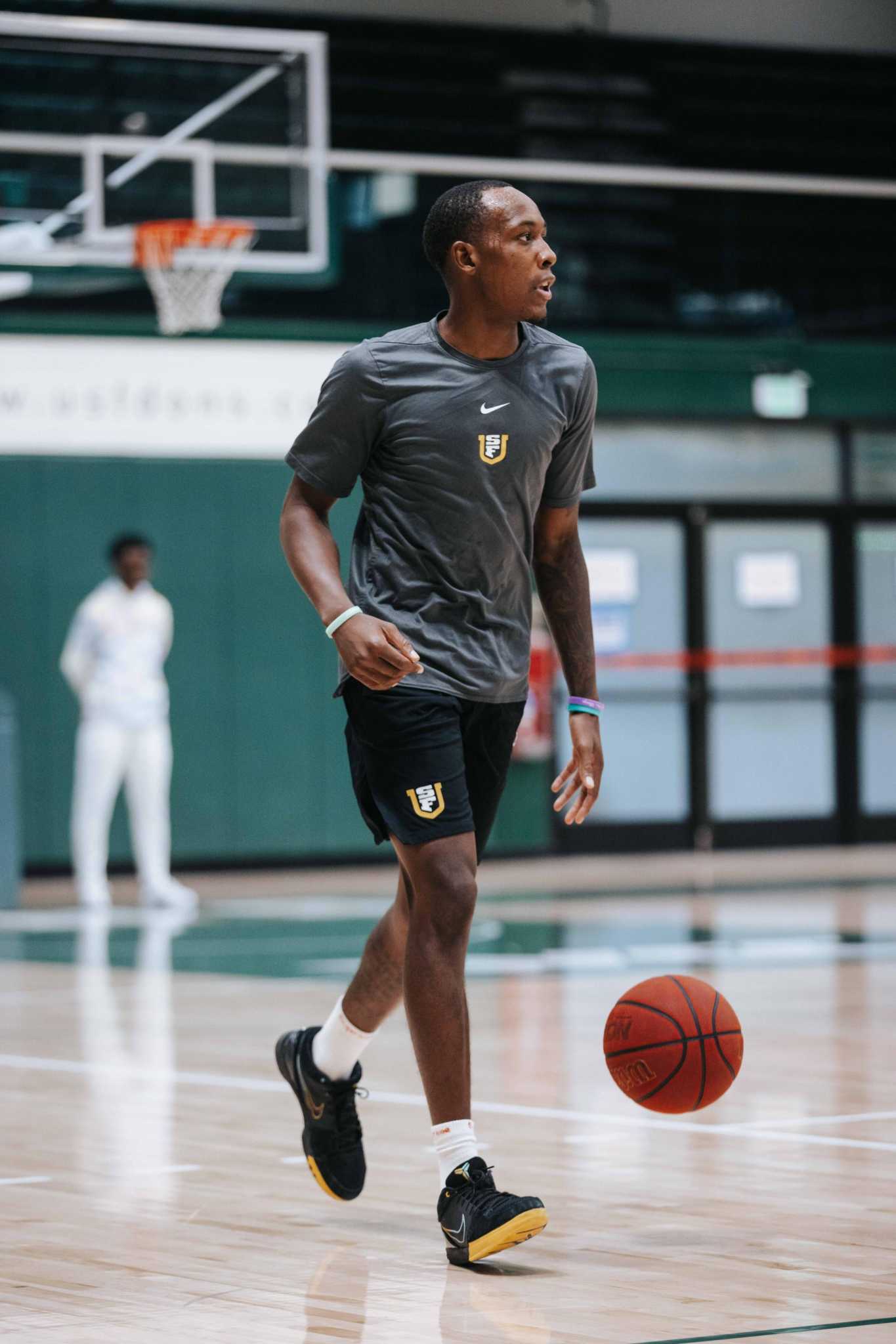 USF men begin season looking for first NCAA Tournament berth since 1998