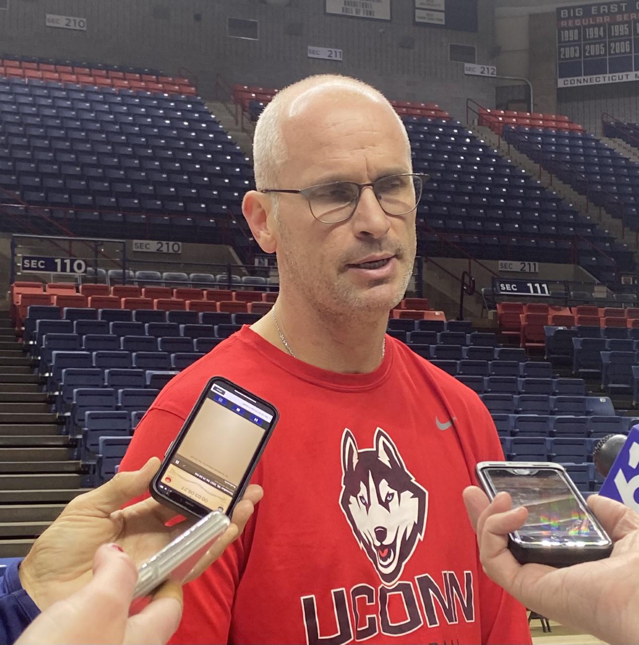UConn men set to tip off regular season at Gampel Tuesday night: ‘I can ...