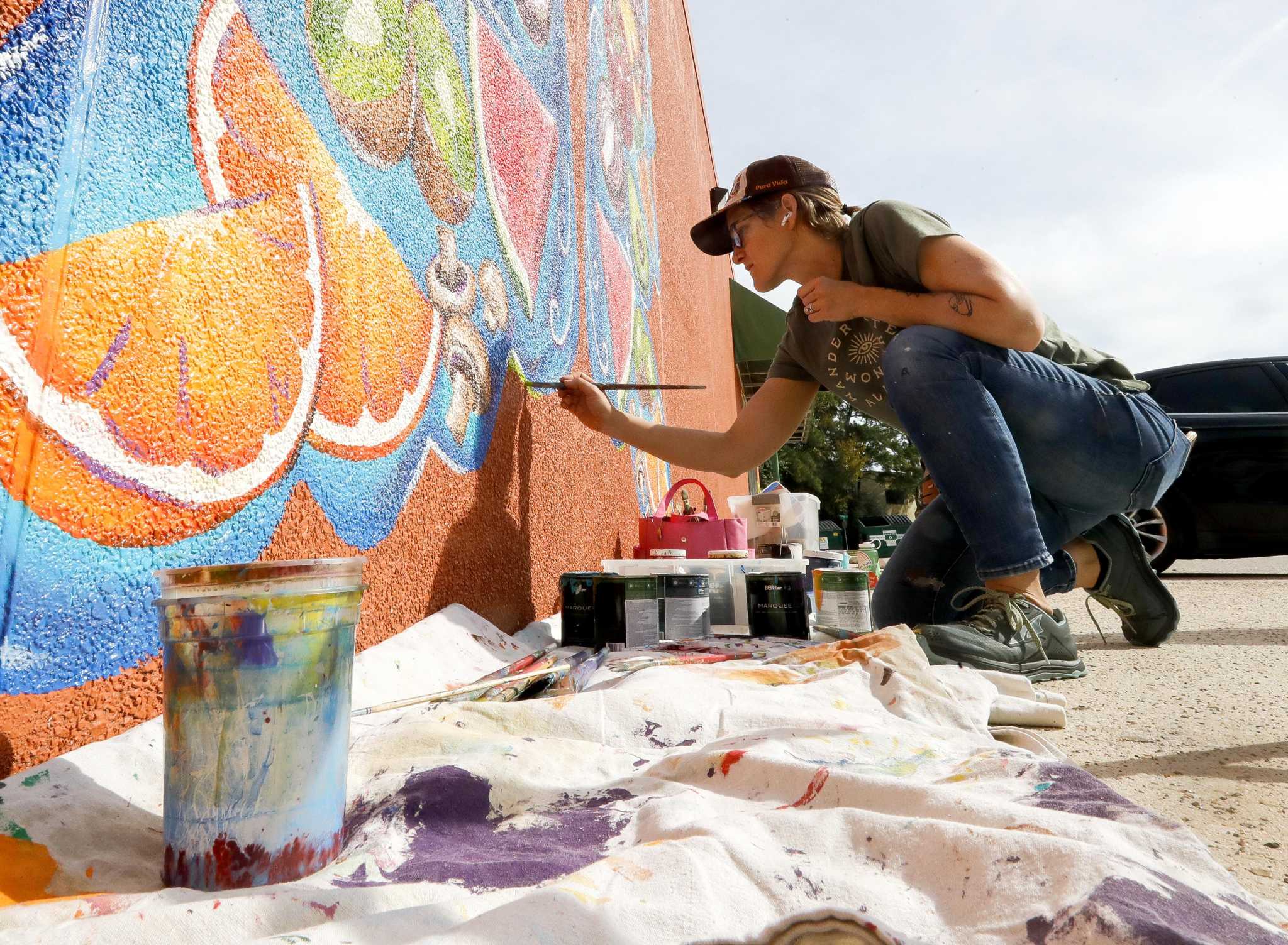 ‘This is perfect mural painting weather’