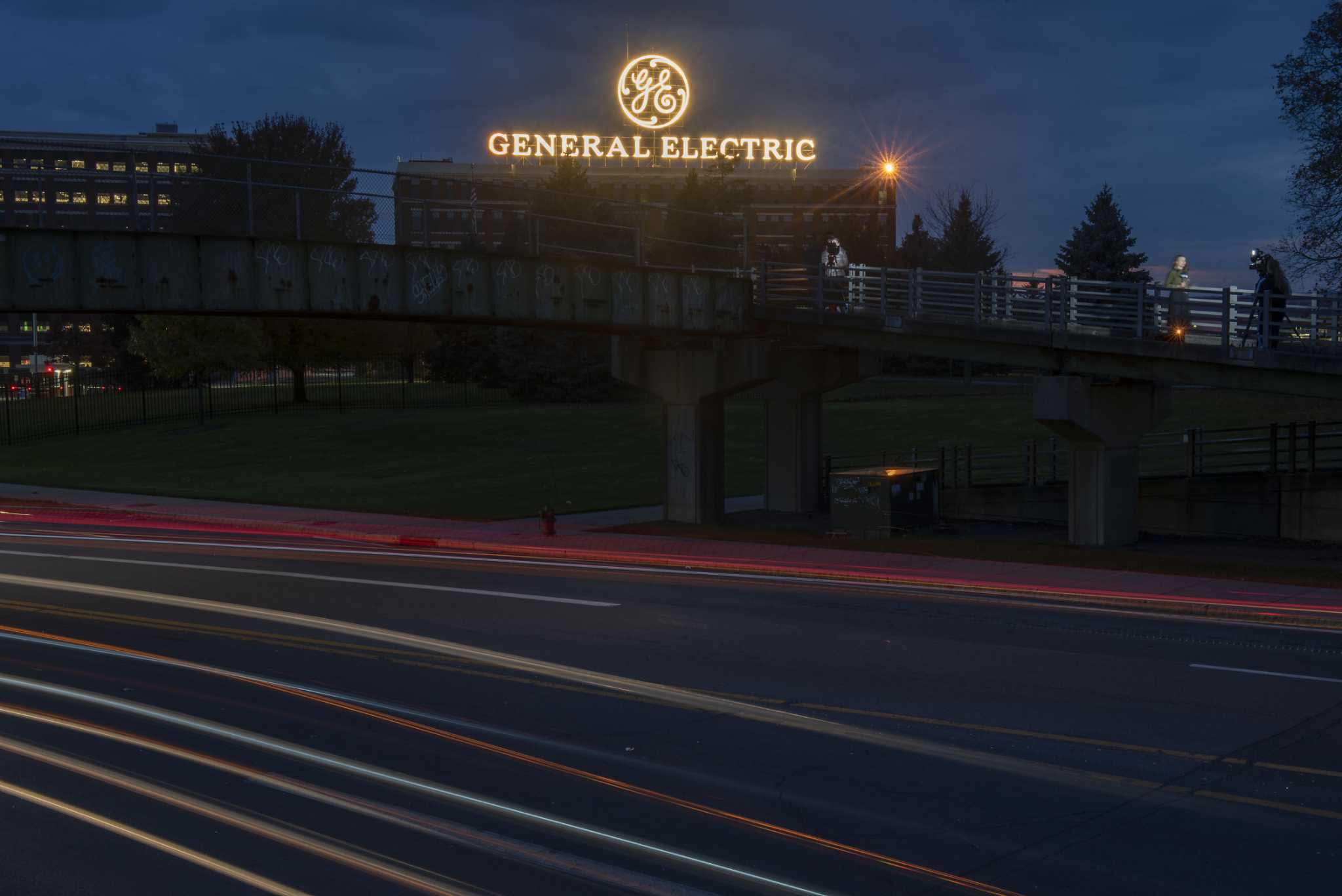 Big moves happening before split of GE Energy into public company