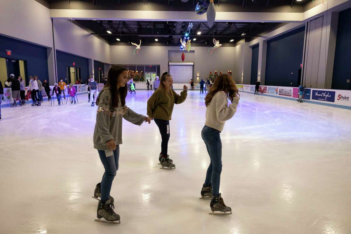 Woodlands ice rink set to open for holiday season