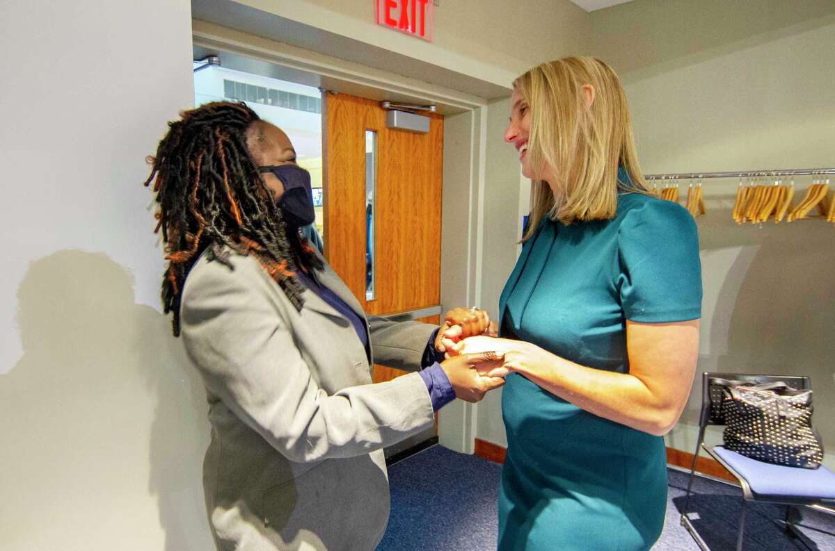 Nonprofit leaders, veterans: Stamford mayor-elect Caroline Simmons ...